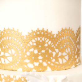 Demure Lace Border Mesh Stencil - Evil Cake Genius